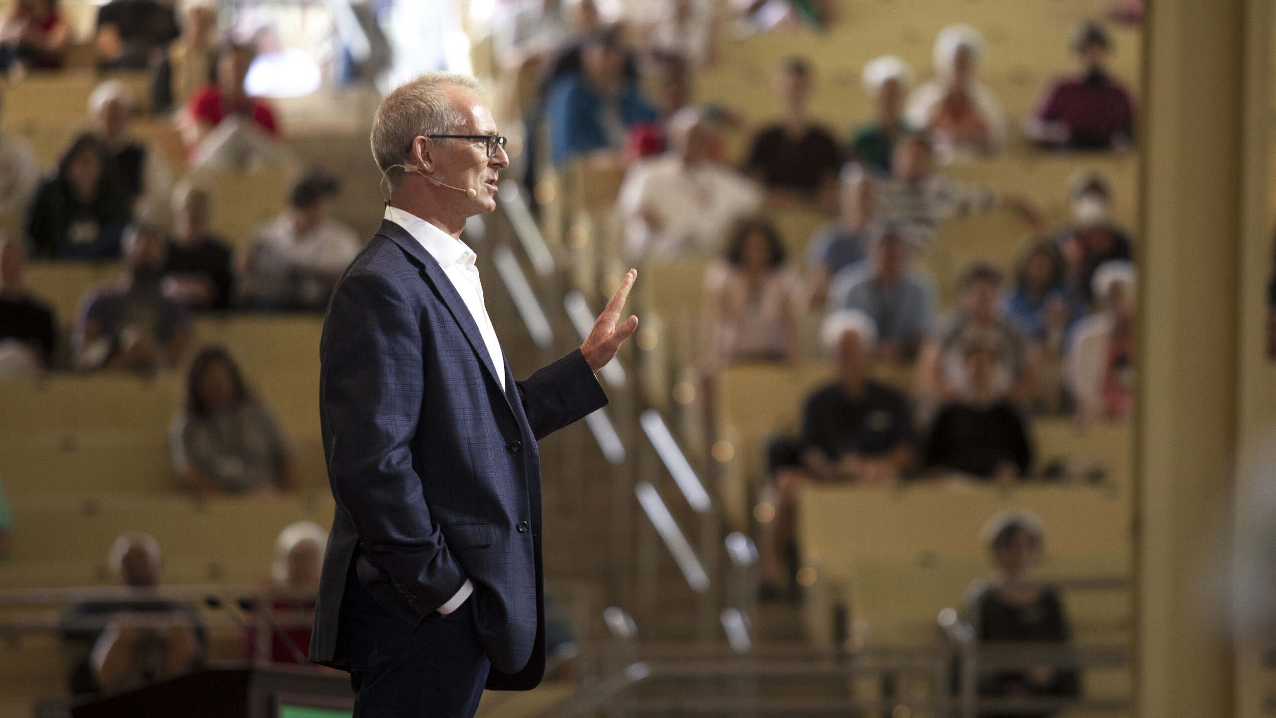 Even after losing seat, former congressman has kept fighting for ...