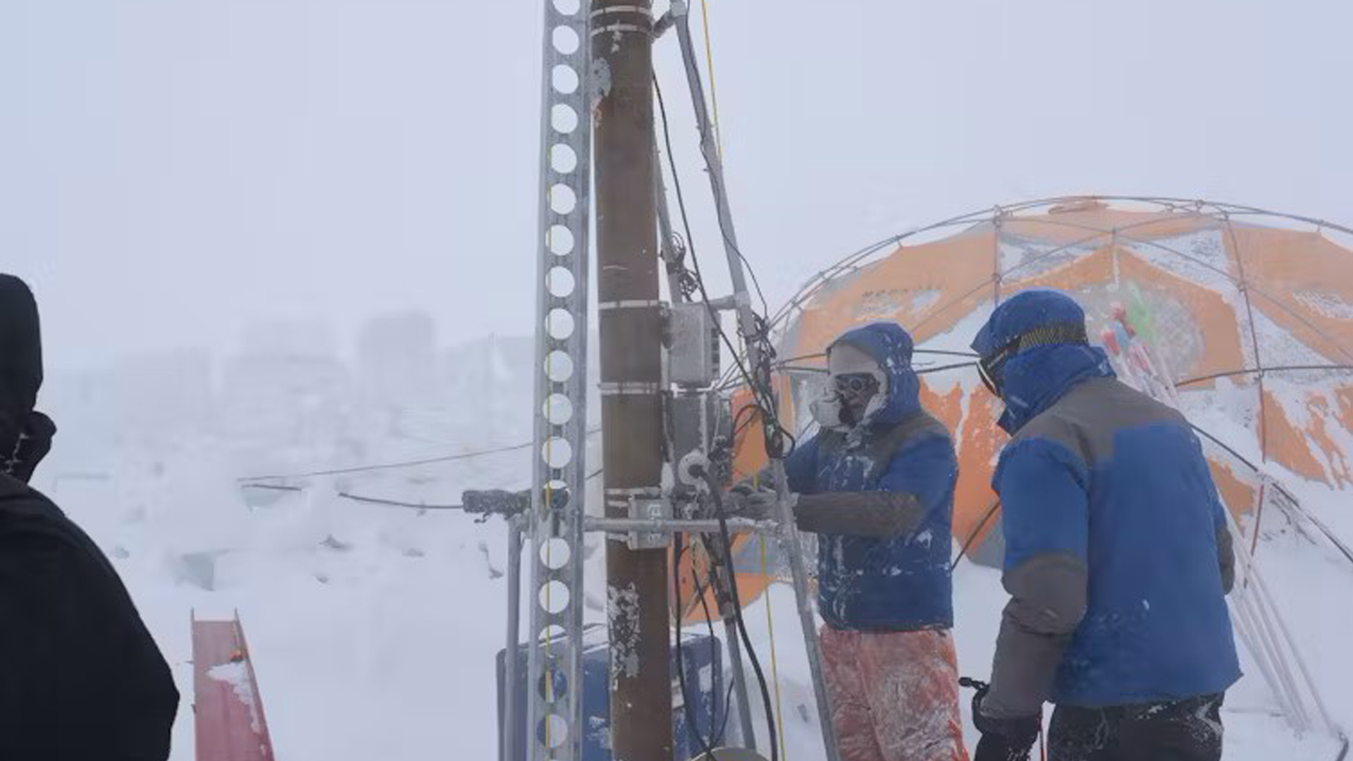 Ancient viral genomes preserved in glaciers reveal the history of Earth ...