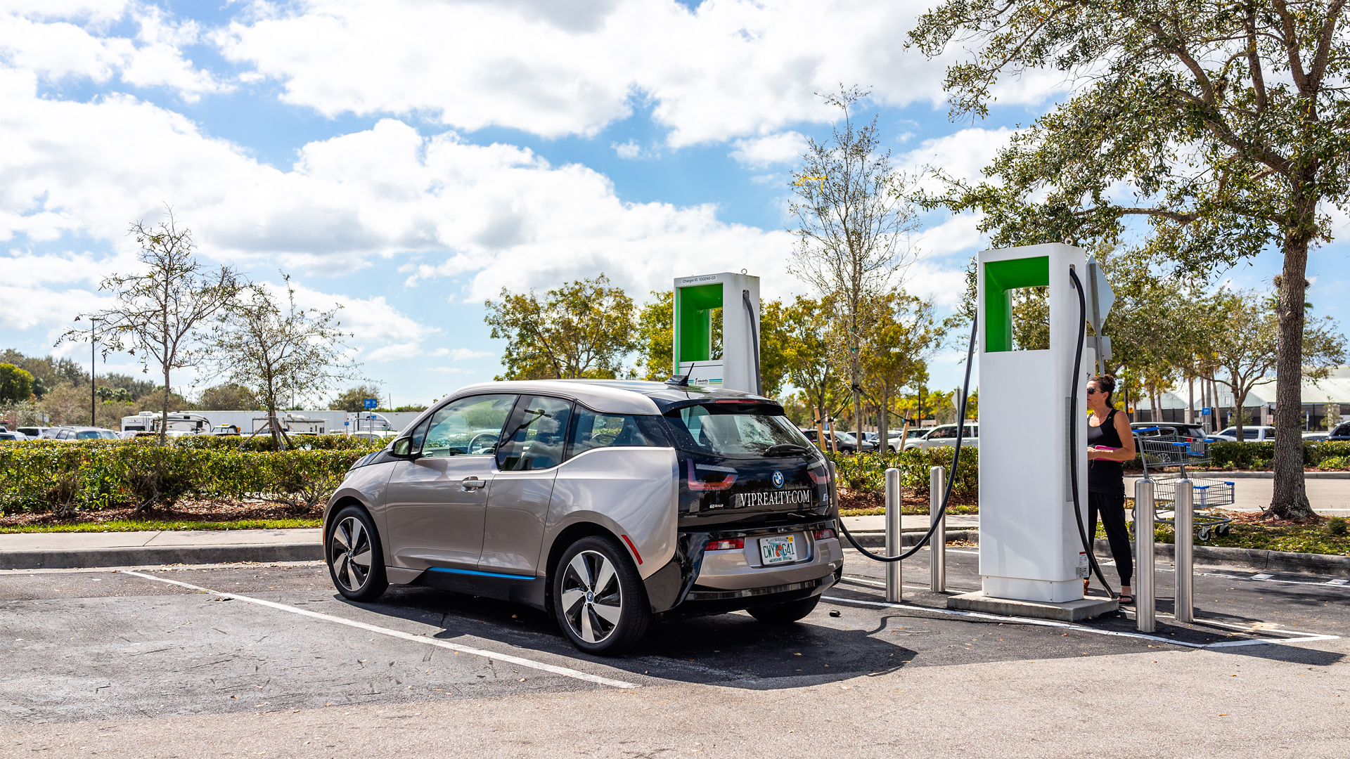 Florida struggles to expand EV charging infrastructure | The Invading Sea