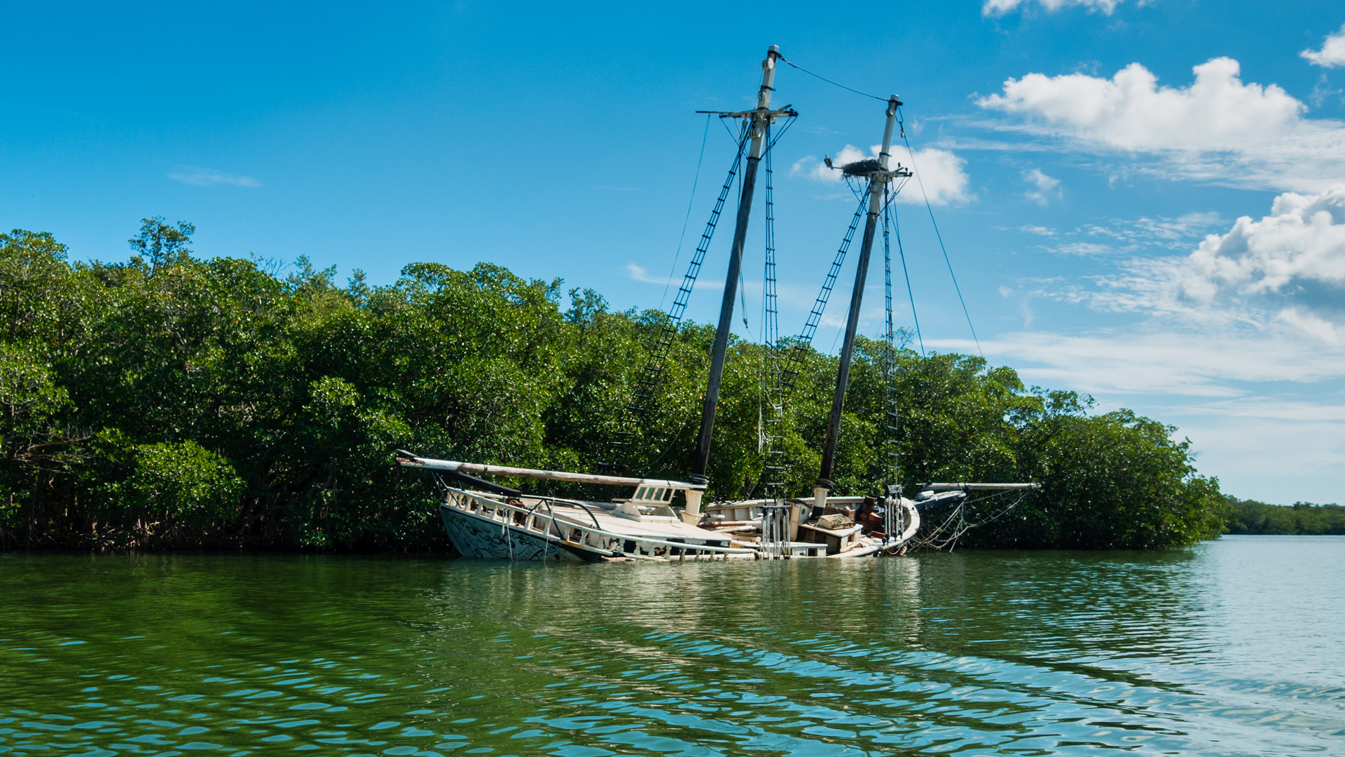 Supercharged hurricanes mean more 'ghost boats' haunting waterways ...